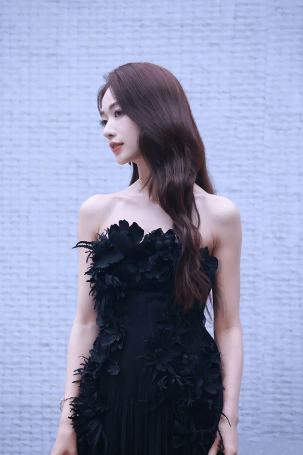 WU JINYAN IN CONG TRI - CONG TRI